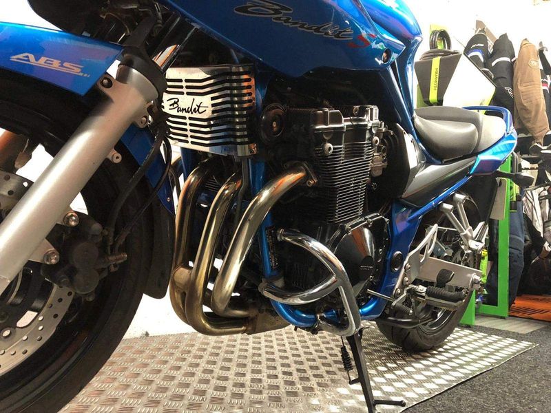 Suzuki Bandit 650 - Power Start Bikes